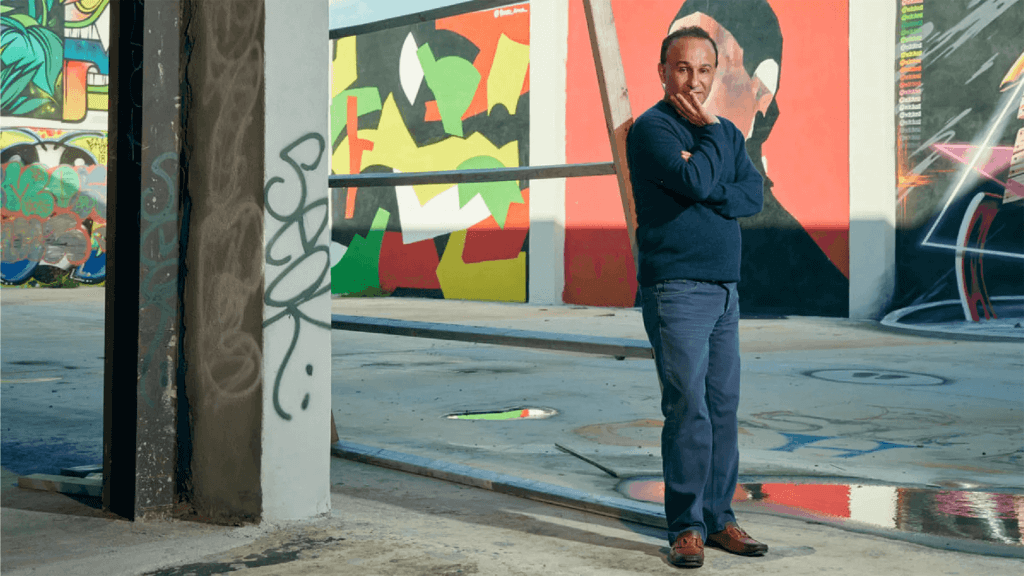 Moishe Mana Awarded Entrepreneur of the Year at GQ Mexico and Latin ...